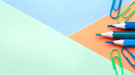 빈 시트에 세 개의 연필 파스텔 색상 파란색 녹색과 오렌지 톤 0명에 대한 스톡 사진 및 기타 이미지 0명 개념 개체 그룹 Istock