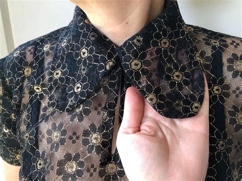 Vintage 60s Black Gold Lace Blouse Rounded Collar Short Sleeve Guipure