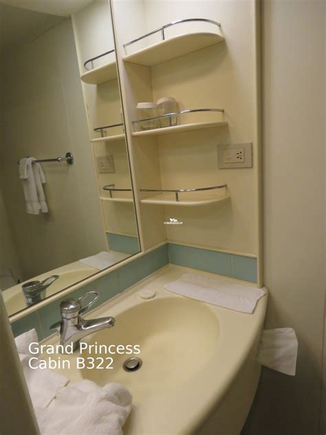 Grand Princess Cabin B322