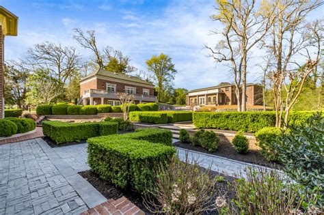 Dolly Parton Mansion