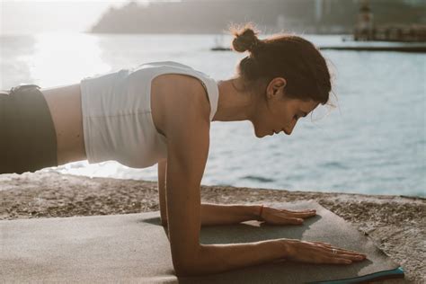 Should You Drain An Elbow Bursa By Yourself Stephen S Chen Md