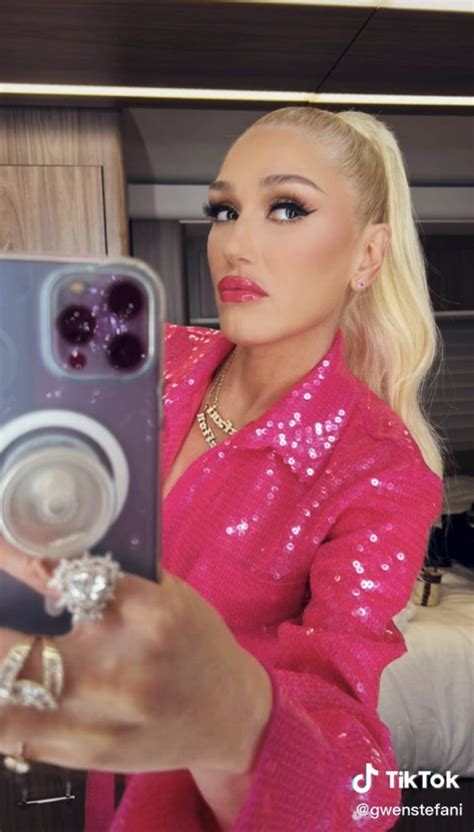 Gwen Stefani On Artofit