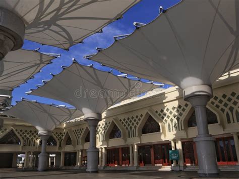 Madinatul Iman Mosque Or Balikpapan Islamic Center Mosque Editorial