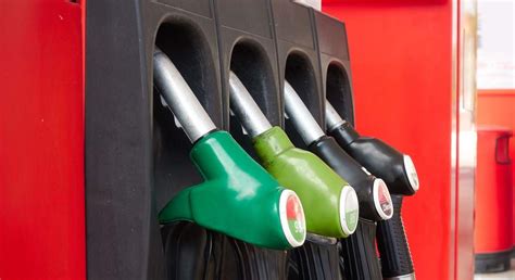 Por Qué La Caída Del Petróleo No Llega A La Gasolina Y El Diésel Con La