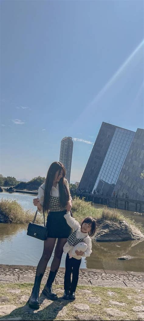 몸매좋은 유부녀 촬스의 이슈와 유머