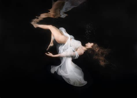 Underwater Portrait Black Women