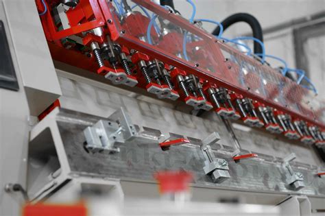 СТАНОК ДЛЯ АВТОМАТИЧЕСКОГО СВЕРЛЕНИЯ АЛЮМИНИЕВЫХ ПРОФИЛЕЙ Каменский станкостроительный завод