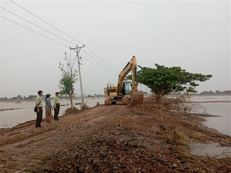 လယ်ဝေးမြို့နယ်အတွင်း စစ်တောင်းမြစ်ရေ ဝင်ရောက်မှုကြောင့် မြို့ရှောင်လမ်းမှ ကွမ်းခြံကျေးရွာ သို့သ