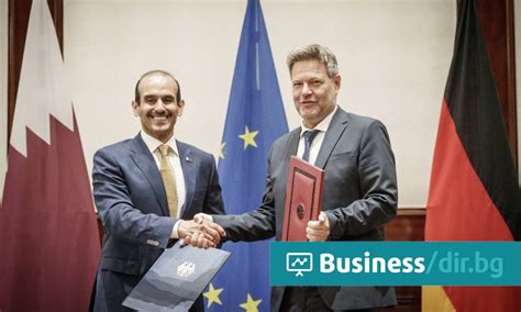 Саад бин Шарида ал Кааби министър на енергетиката на Катар и Роберт Хабек министър на