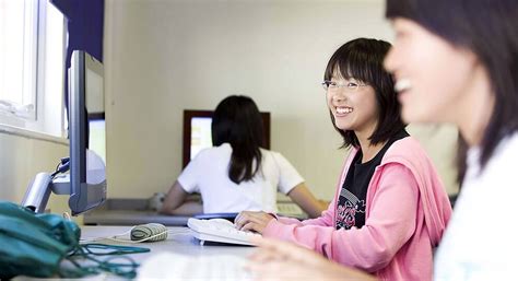 Языковой летний лагерь Bedes Dicker Summer School в Великобритании Espanglish