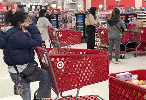 Targets New 10 Items Or Less Policy In Illinois