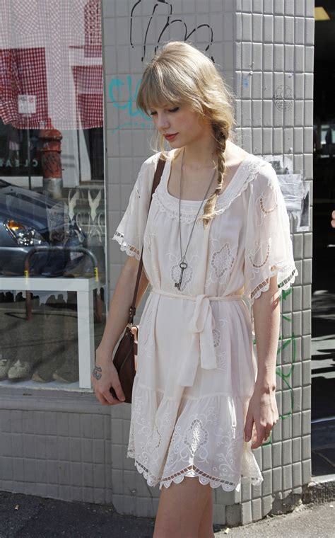 Taylor Swift Fashion Style