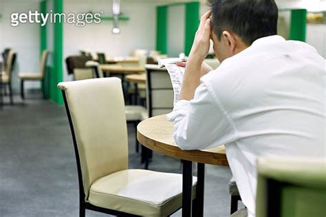 코로나바이러스 바이러스 코로나19 코로나바이러스 코로나19 바이러스 폐업 불경기 컨셉 위기 사회이슈 사회이슈 주제 파산 불경기 레스토랑