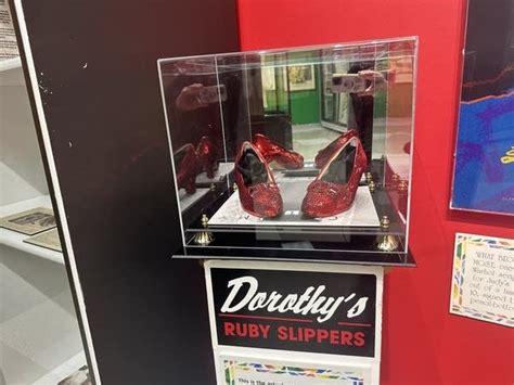 As Dorothys Ruby Slippers Theft Trial Concludes The Mystery Endures Mpr News