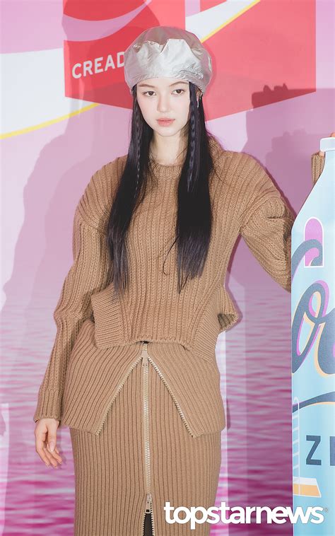 [hd포토] 뉴진스 Newjeans 다니엘 자체발광 모델 비주얼 코카콜라 네이트 연예