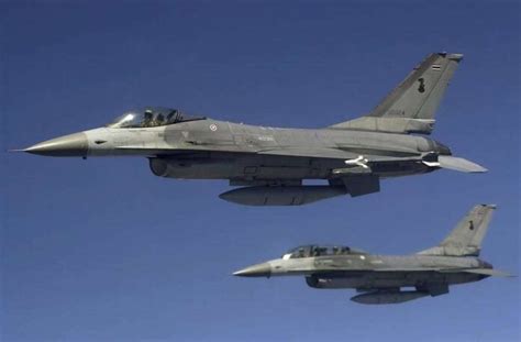 ထိုင်း မြန်မာနယ်စပ်အနီး ရောက်ရှိလာသော မြန်မာစစ်ကောင်စီ၏ Yak 130 တိုက်လေယာဉ်ကို ကြားဖြတ်ရန် F 16