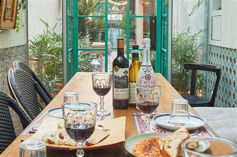 로맨틱 데이트를 위한 분위기 좋은 서울 레스토랑 Best 5