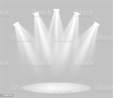 어두운 배경에 격리 된 사실적인 흰색 프로젝터 빛 스톡 벡터 일러스트레이션 강단에 대한 스톡 벡터 아트 및 기타 이미지 강단 공연 공연자 Istock