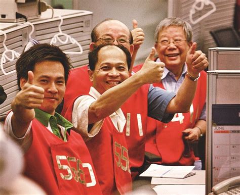 港股升不停撲三萬三 分析：估值未到泡沫 澳門力報官網