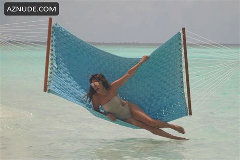 Lizzie Cundy Sexy At International Film Festival At Sun Siyam Iru Fushi