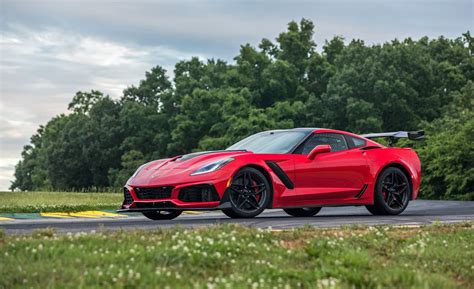 Prices And Specifications For Lamborghini Aventador Svj 47 Off