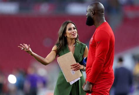 The Best Of Sideline Reporter Kaylee Hartung In Images