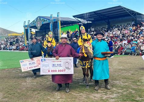 Архангай аймгийн 100 жилийн ой хангайн бүсийн уралдаанд эхний 20 д хурдалсан их насны морьд