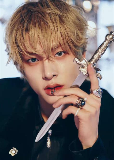 Jake Enhypen Блондин Известные певцы Самые привлекательные мужчины