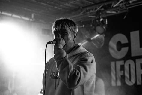 Boyo A Welsh Dragon Spits Fire In The Cardiff Rain Buzz Magazine