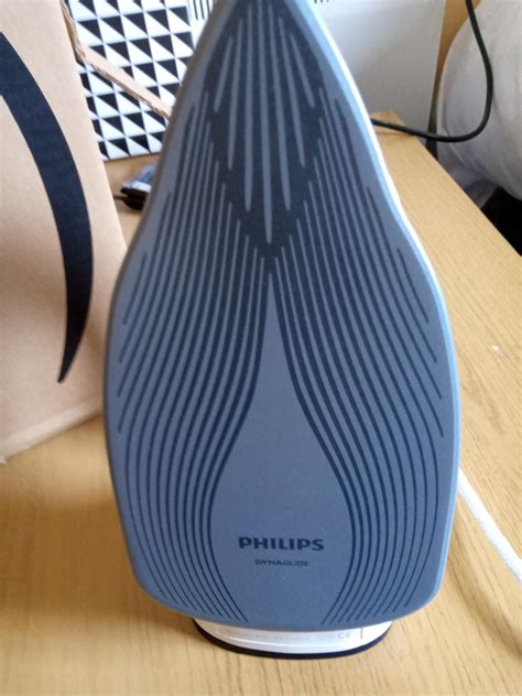 Philips Gc160 02 Affinia Dry Iron With Dynaglide Soleplate 1200 Watt