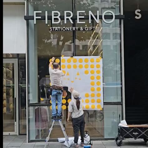 Iris Lim 임성민 정말 날씬해 보이는 화이트 팬츠 6월 여러분 내일 여러분들을 위해 저희도 재미있는거 준비했어요 피브레노 최다 인원 출연 모든 바지핏과 깅엄