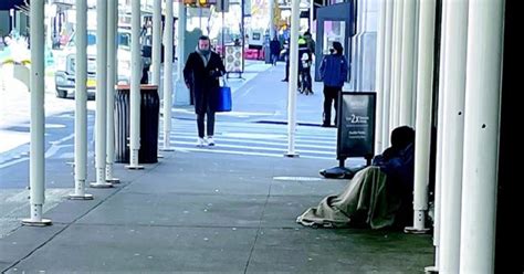 ‘부자도시 美뉴욕 90년 만의 노숙자 최다… “값싼 집 부족 탓”[글로벌 현장을 가다]