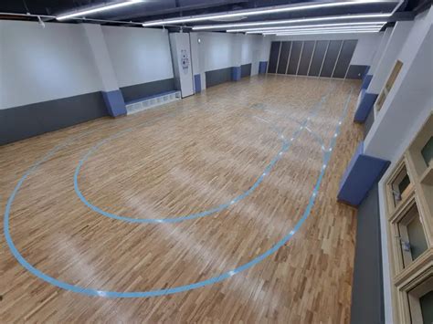 깔끔한 120평 실내체육관 인테리어 춘천