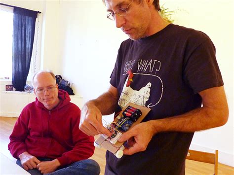 Build A Light Sensing Robot Workshop The Fuse Factory