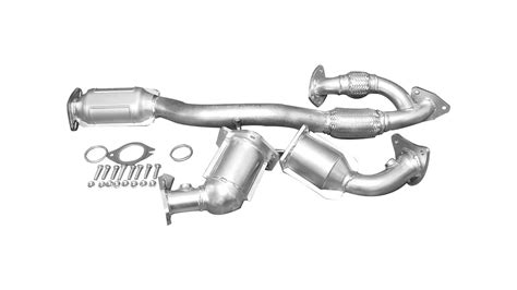 Nissan Pathfinder Bank 1 And Bank 2 And Y Pipe With Catalytic Converter