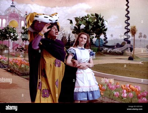 Alices Adventures In Wonderland 1972 Banque Dimage Et Photos Alamy