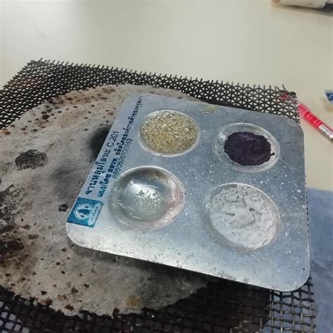 วันที่ 8 กันยายน 2563 นักเรีนนชั้นม 2 3 สสวท ได้ทำการทดลอง เรื่อง การแยกสารผสมโดยใช้วิธีระเหย