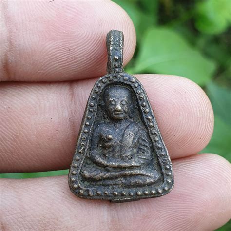 พระหลวงพ่อเงิน วัดท่ามะไฟ พระหล่อโบราณยุคต้น คุณใหญ่ พระเครื่อง Thaipick