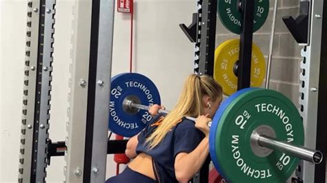 Jutta Leerdam Crushes Workout In Head Turning Fit After Olympic Gold Medal