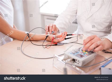551 Fotos De Electromiografía Fotos Imágenes Y Otros Productos