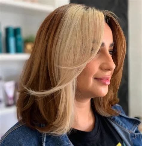 Top Collarbone Length Hair Ideas