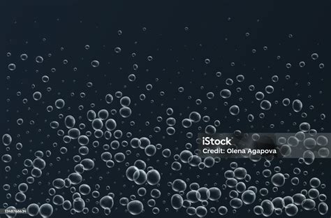 투명 탄산 거품 샴페인을 반짝입니다 탄산 팝과 발포성 음료 추상적인 신선한 소다와 기포 산소 샴페인 크리스탈 검은 색 배경에 벡터 그림 기포에 대한 스톡 벡터 아트 및 기타