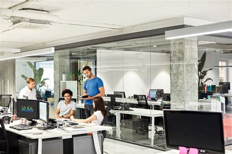 Specifications IBM Storage Networking SAN32C 6 Fabric Switch IBM