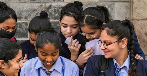 Bihar Board 12th Topper List किसी को मिले 94 8 अंक तो किसी ने पाए 94 4 ये है टॉपर्स लिस्ट