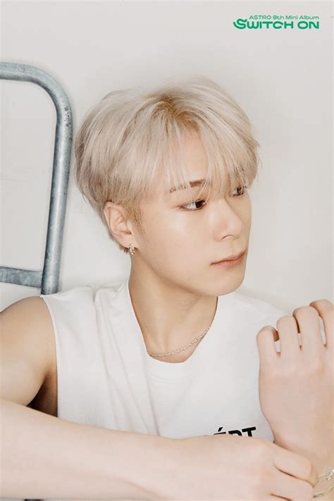 아스트로 문빈 부드러운 섹시美…다채로운 스위치 온 뉴스1