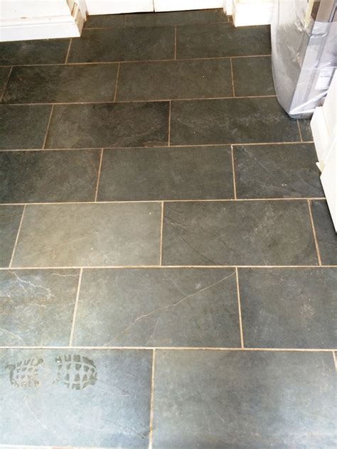 Deep Cleaning Sealing A Slate Floor Stone Cleaning And Polishing Tips For Slate Floors