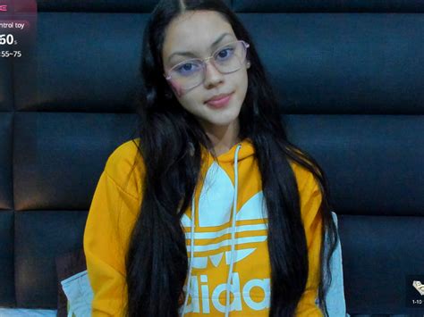 Charlotte Benneth的性爱视频and录播节目 Stripchat