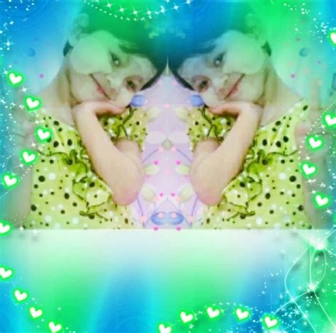 အေးမြတ်မွန် အေးမြတ်မွန် အထည်လက်ကား ဖြန့်ချီရေး