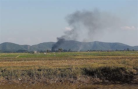 Dvb ထီးချိုင့်တွင် စစ်တပ်က လေကြောင်းတိုက်ခိုက်၊ နေအိမ်များကို မီးရှို့ဖျက်ဆီး