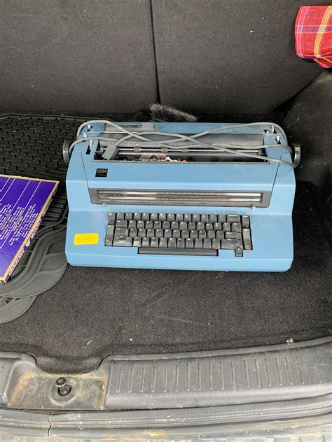 a ibm selectric iii i picked up for 6 bucks today motor spins needs a